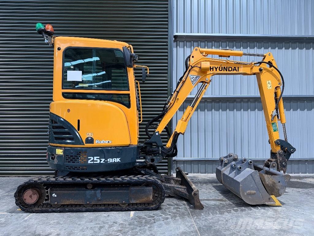 Hyundai R25Z-9 AK, 2021, Dunfermlne, Fife, Storbritannien - Brugte ...