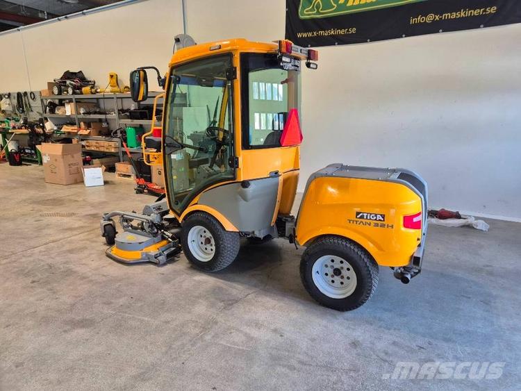 Stiga TITAN 32 H, 2009, Sundsvall, Västernorrlands län, Sverige ...